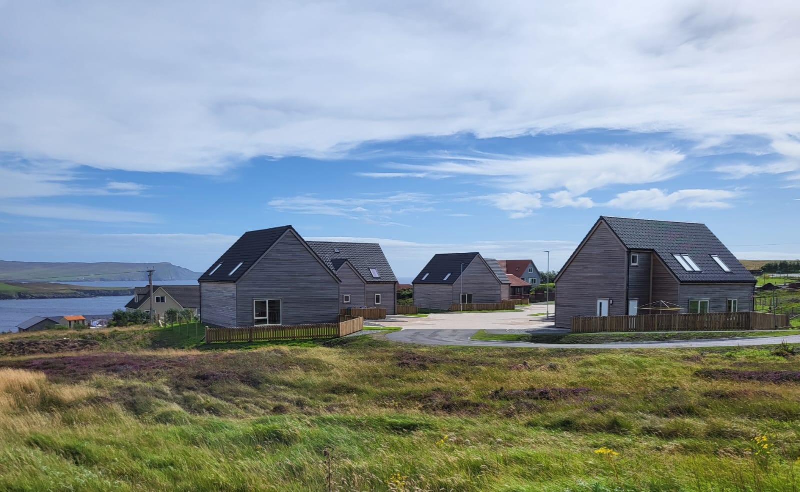 Keys are handed over to Hjaltland Housing Association for the Heathery ...